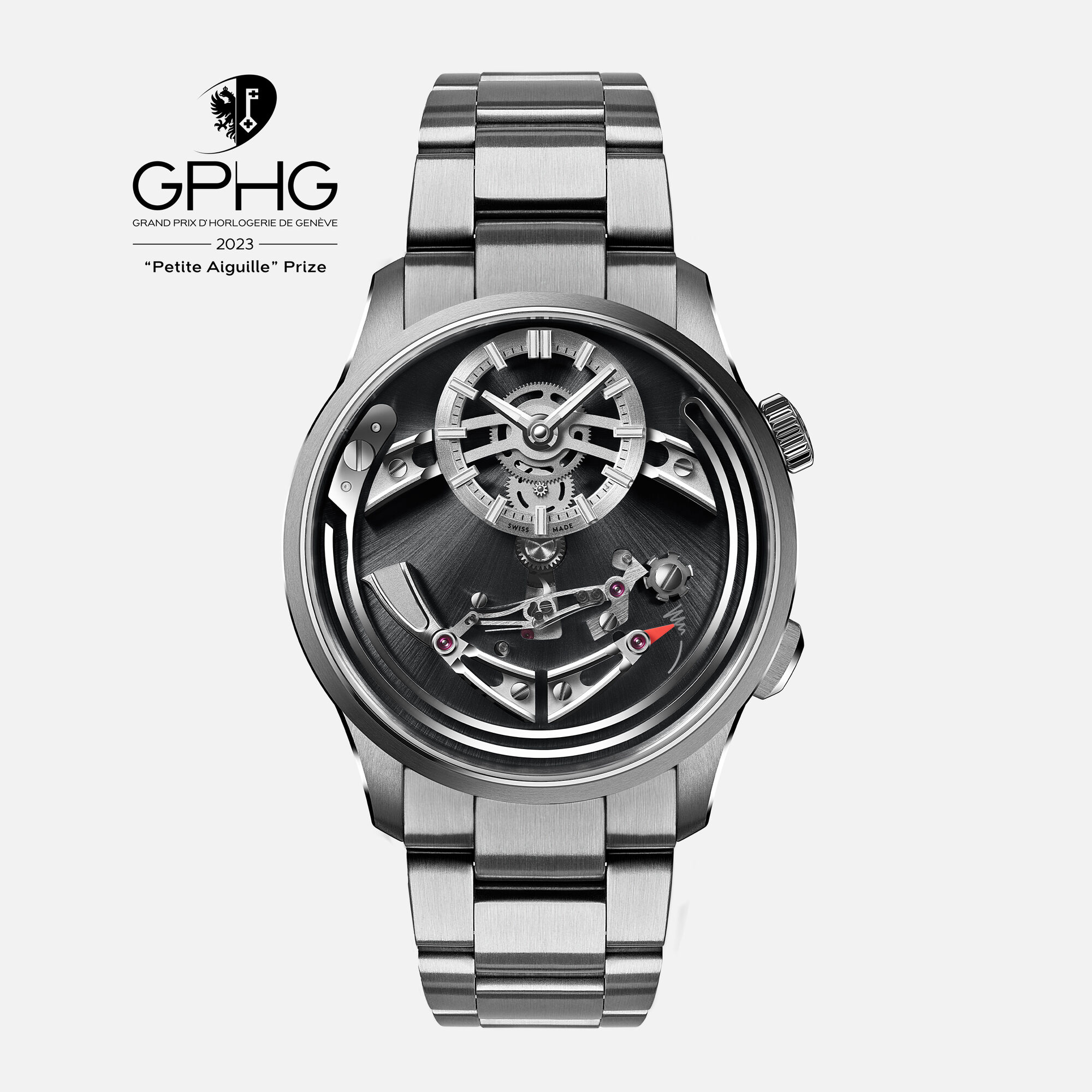 High end field-style watches, without date, with chunky metal bracelet ...