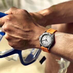 C60 Atoll 300 | Christopher Ward