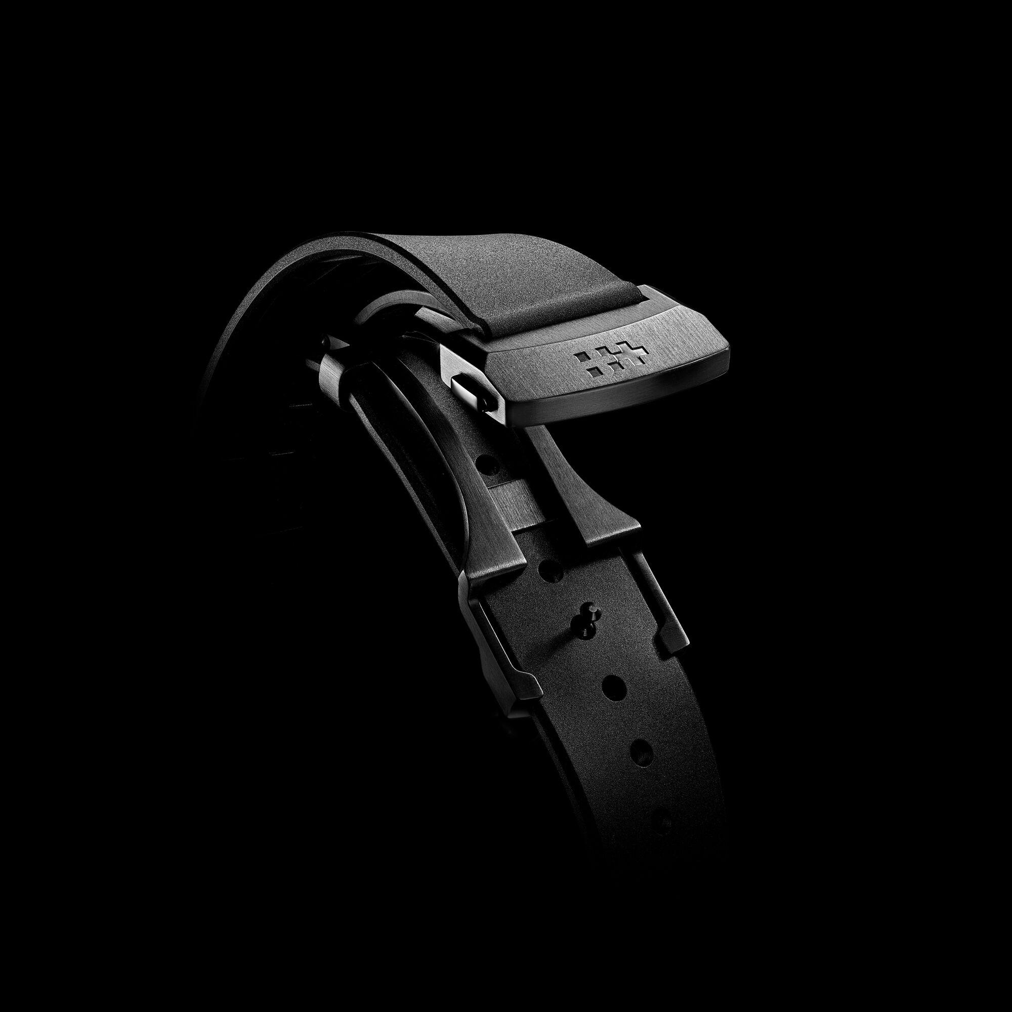 The Twelve 660 Rubber - DLC Black | Christopher Ward