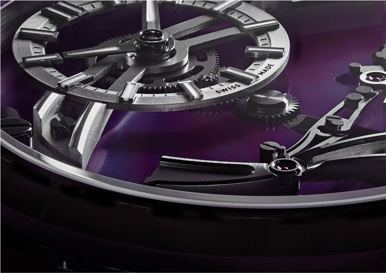 Loupe: Hand-finishing the bridges | Christopher Ward