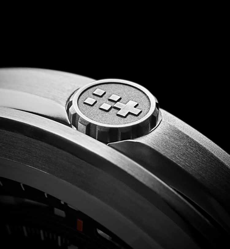 Loupe: Titanium | Christopher Ward