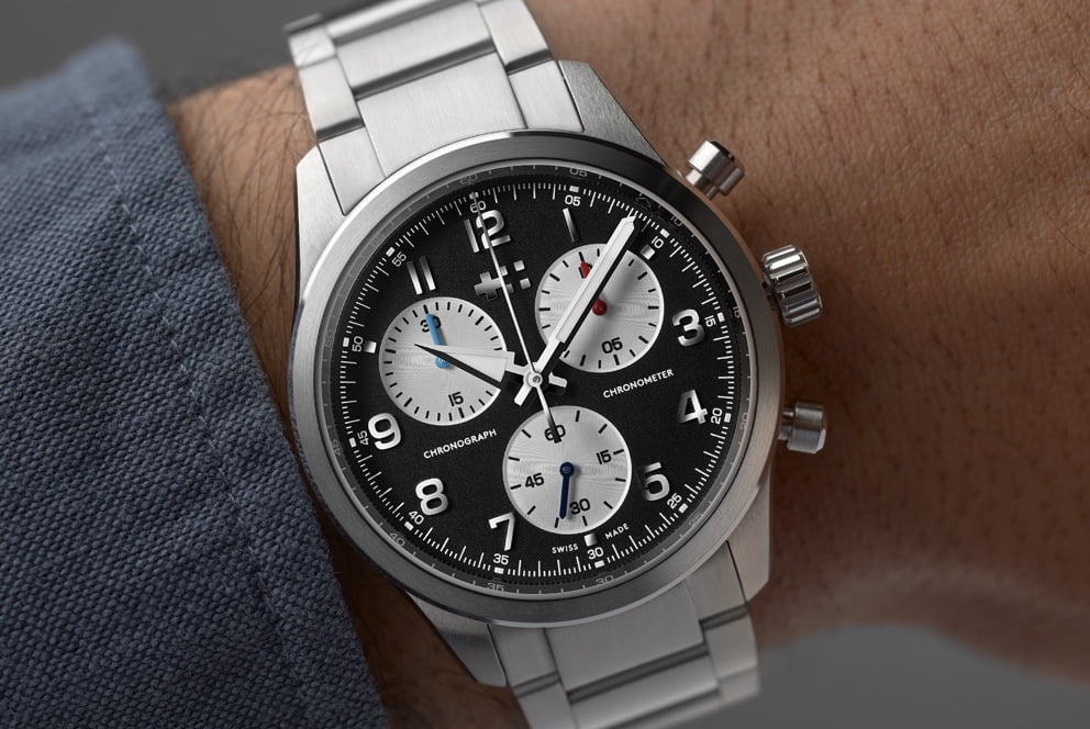 NEW! Discover the ultra-accurate ETA Calibre G10.212i quartz C63 Valour ...